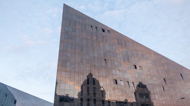 Glass Facade Systems Explained: From Detailing to Types