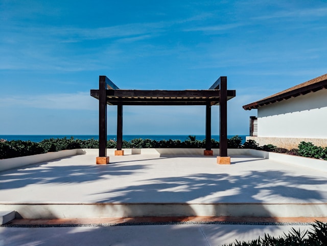 Understanding Pergola Construction Elements in Architecture